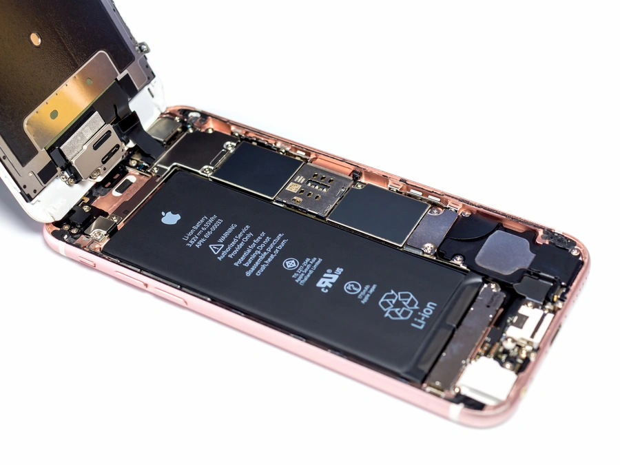 How Water Damage Affects Your Phone and What to Do Next - Smartphone Fix 2 LLC
